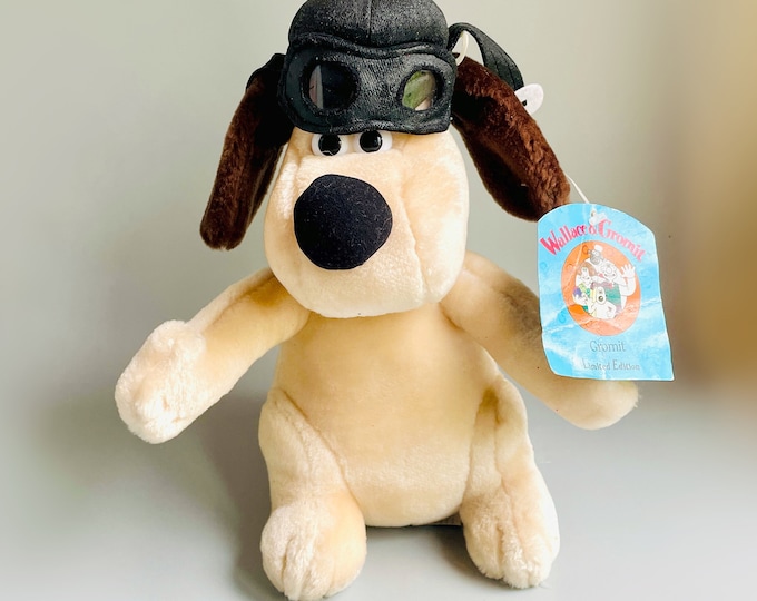 Wallace & Gromit Plush Pilot Gromit, Gromit Dog Born to Play Vintage ...