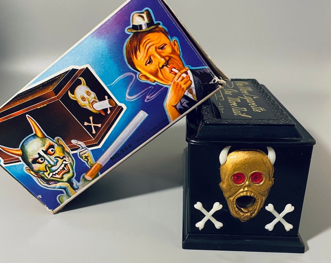 Vintage Cigarette Dispenser Coffin, Novelty Coffin Skull Cigarette ...