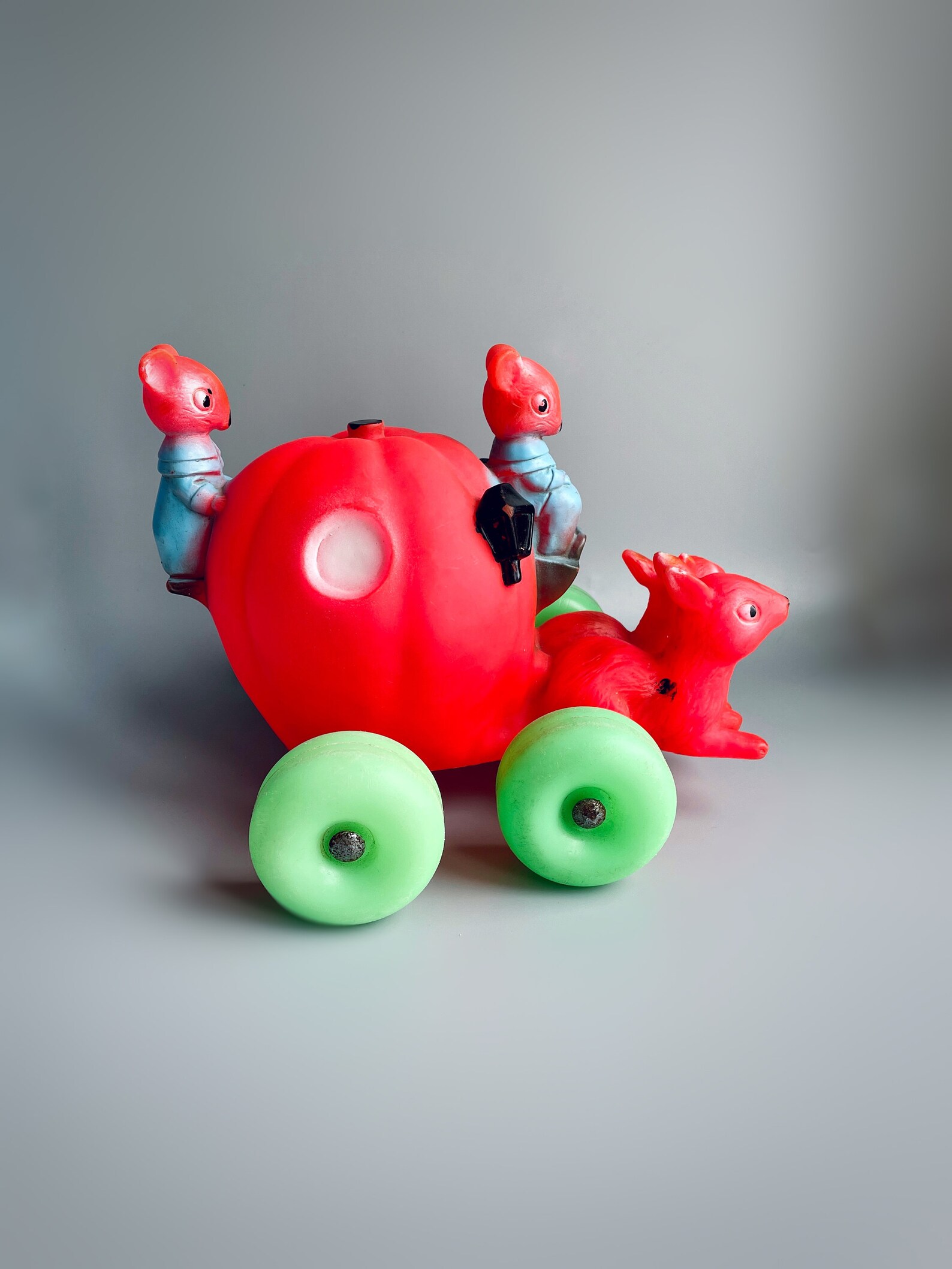 RARE Edward Mobley Pull Along Mouse Carriage, 60’s Kitsch Rubber Toy ...