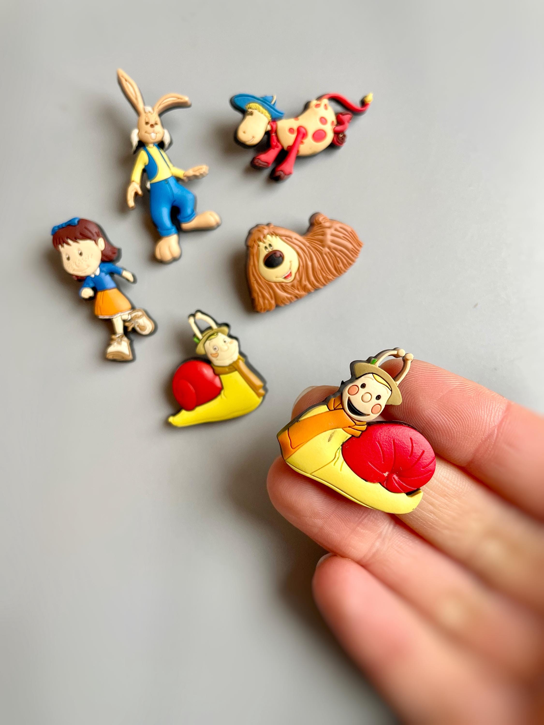 The Magic Roundabout Pin Badges, 2000's Magic Roundabout Remake Rubber ...