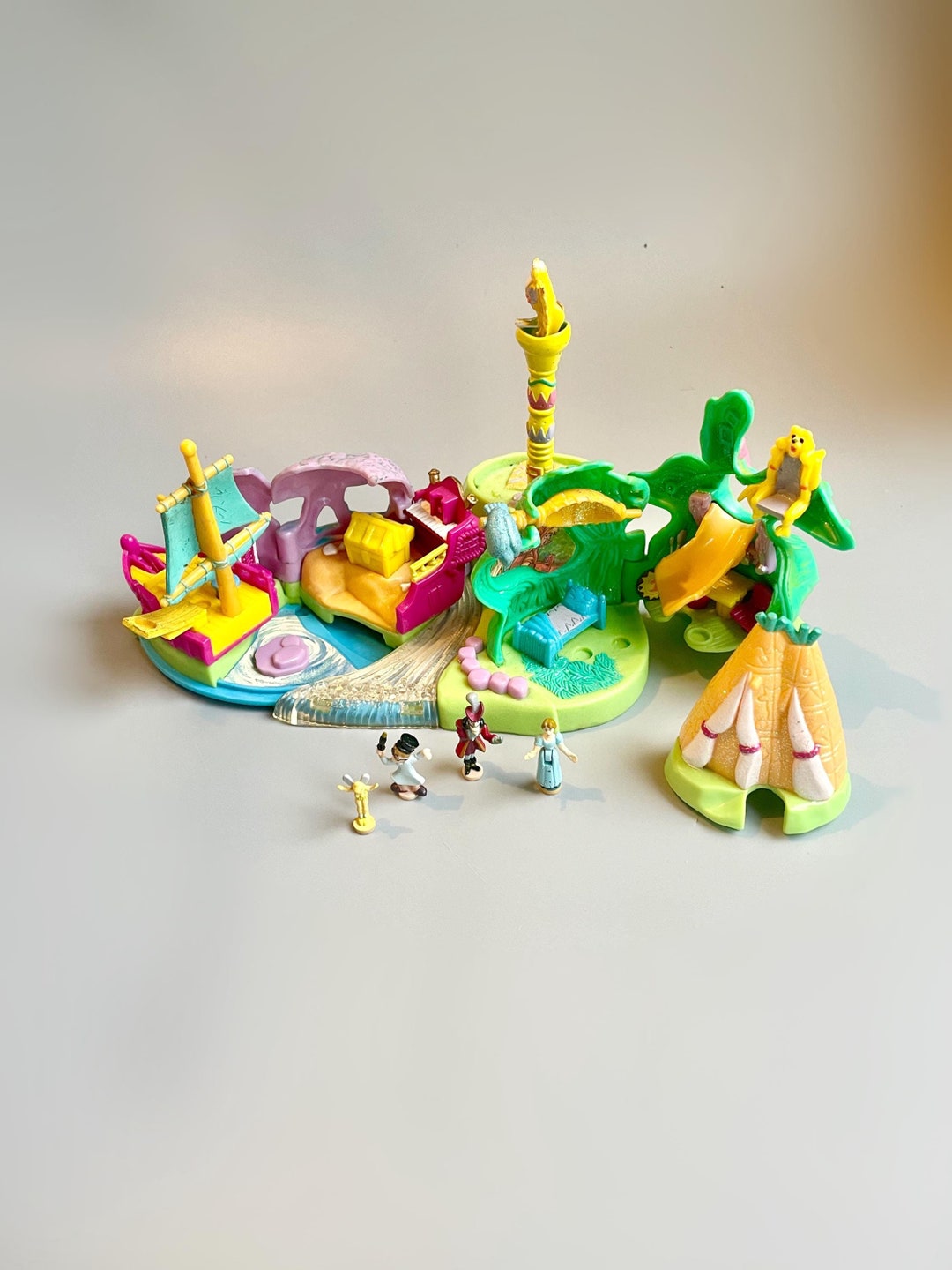 Disney Polly Pocket Peter Pan Playset, Bluebird Polly Pocket Glitter ...