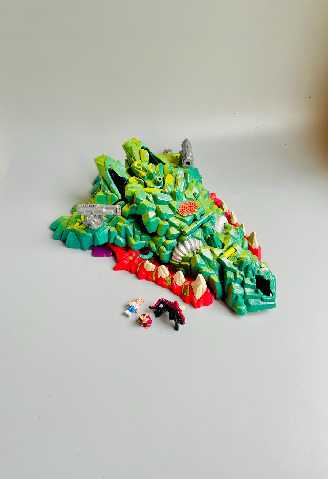 Mighty Max Storms Dragon Island, Light up Dragon Mighty Max With 3 ...