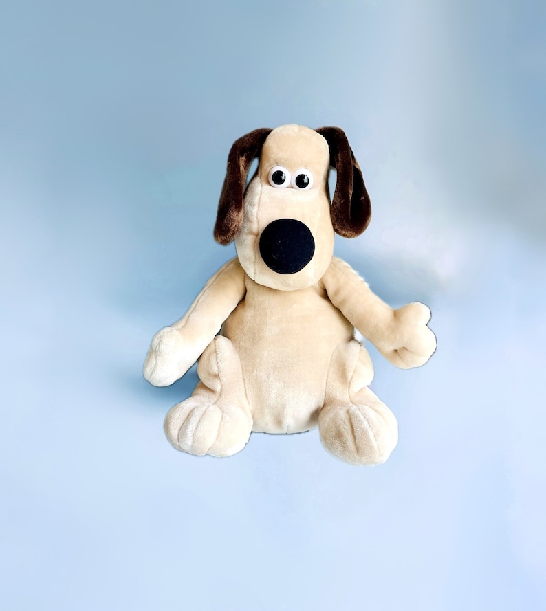 Wallace & Gromit Pyjama Case, Gromit Dog Plush Zip up PJ Case Born to ...
