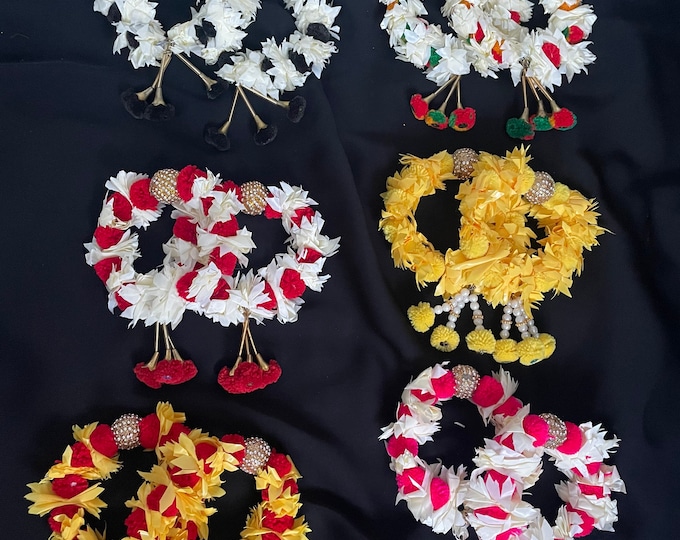 Foam Hand Gajra/ Flower Bracelet/ Floral/ Bridal/ Wedding Guests/ Haldi ...