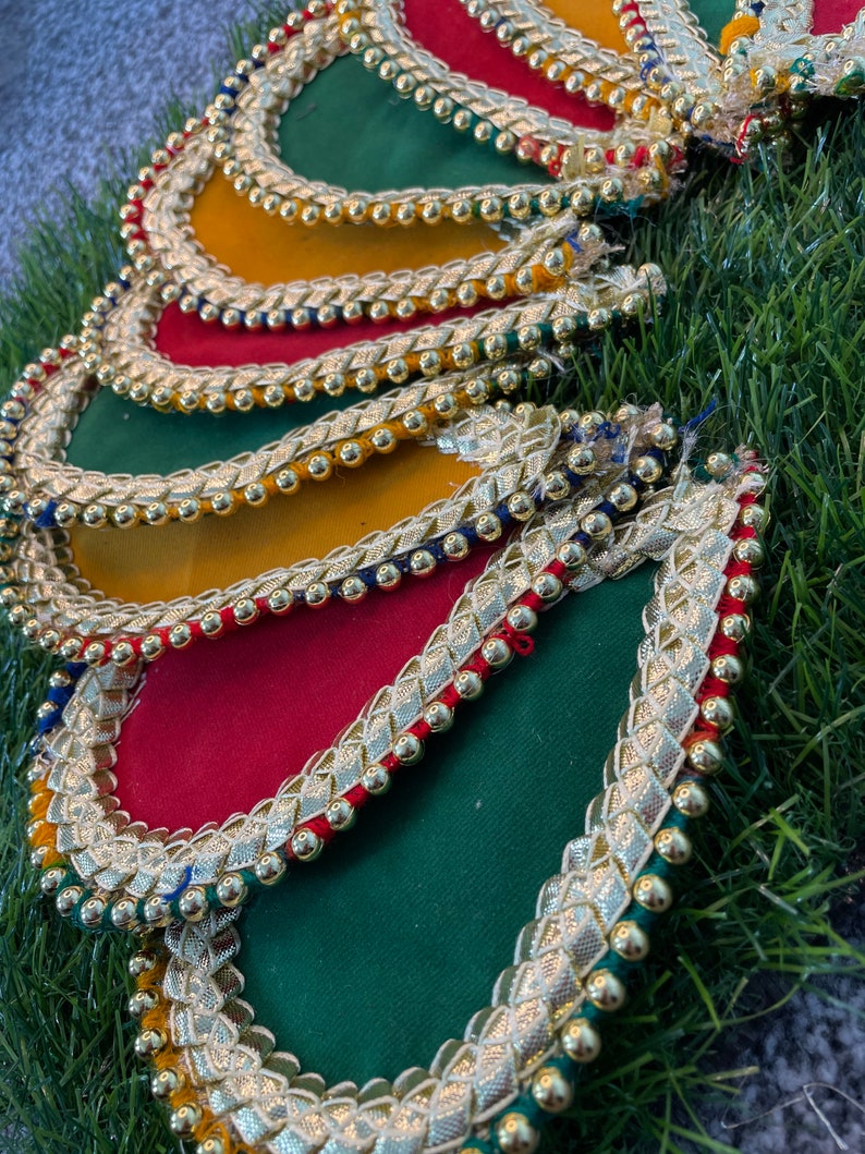 Mehndi Petals/ Haldi Rasam/ Shaadi/ Mehndi to Put on Hand/ - Etsy UK