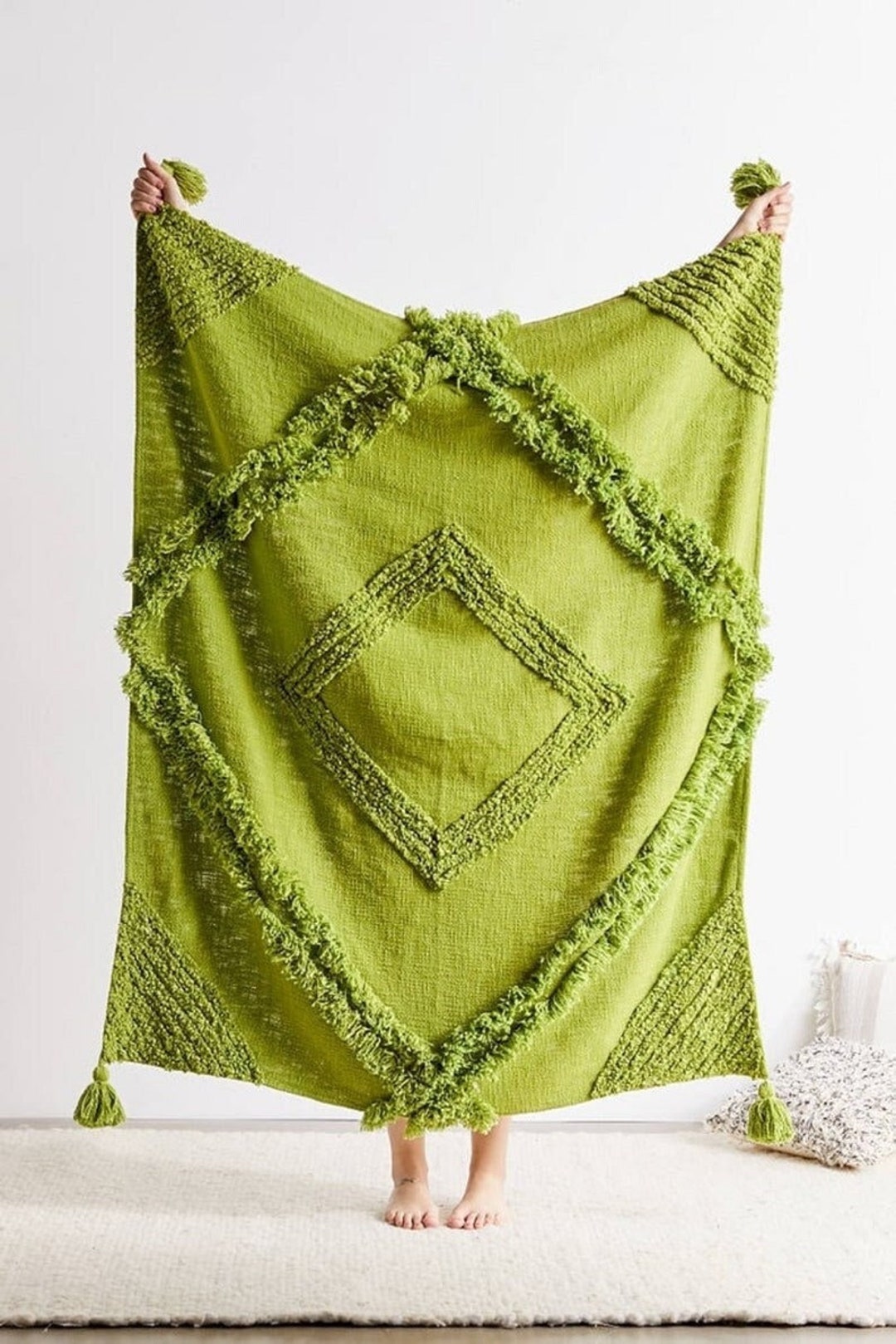 Moss Tufted Throw - Moss Hand Loom Cotton Throw Blanket With Tassels ...