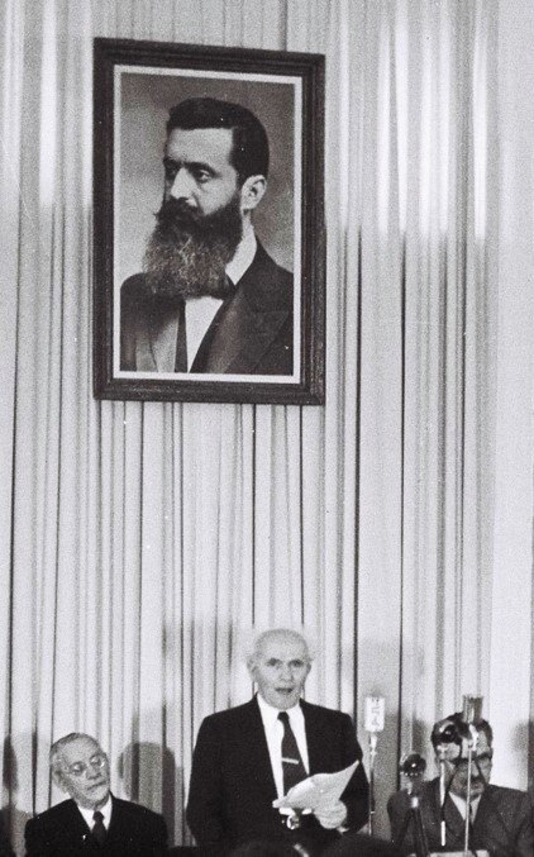 Declaring the State of Israel | David Ben Gurion, First Prime Minister ...