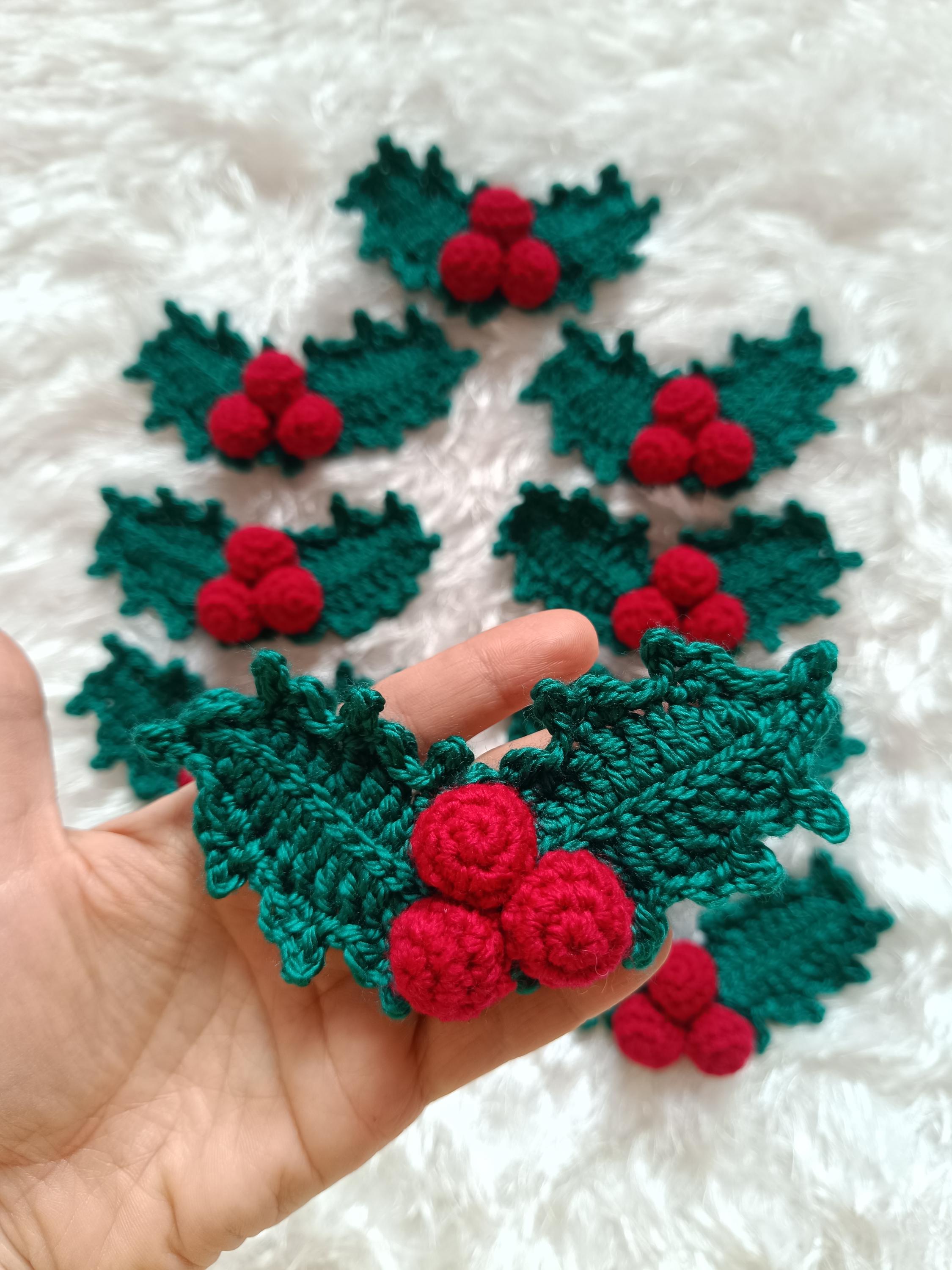 Crochet Holly Berry Appliques – Handmade Christmas Holly Leaves ...