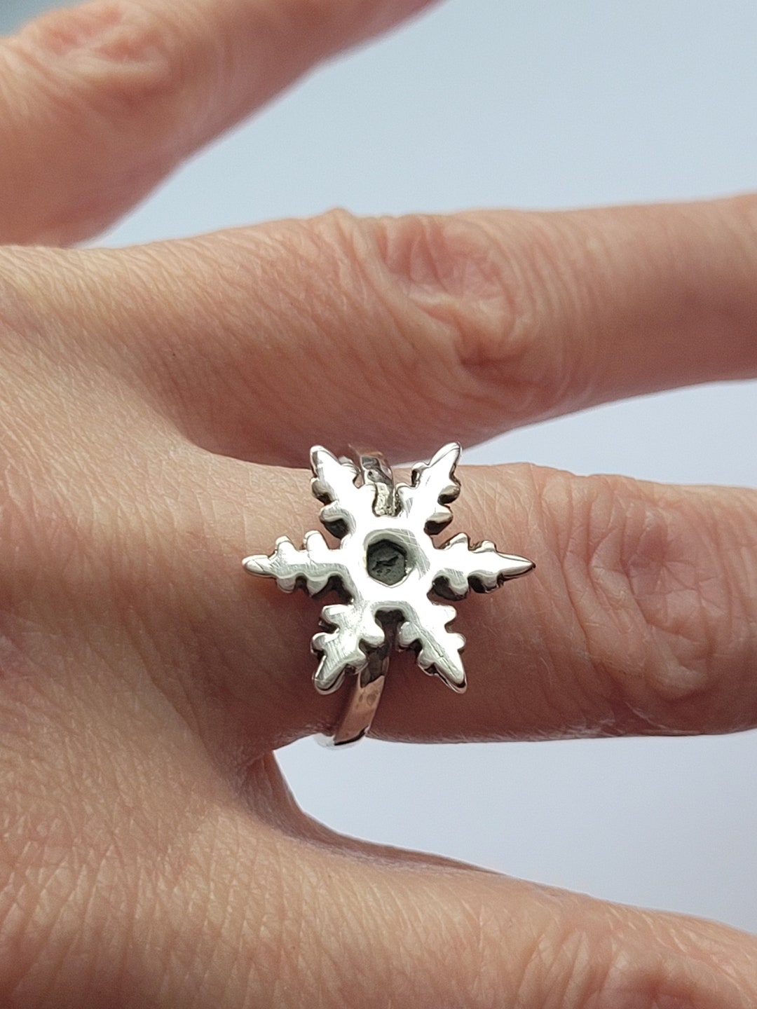 Silver Snowflake Ring by Freyaartforever. - Etsy
