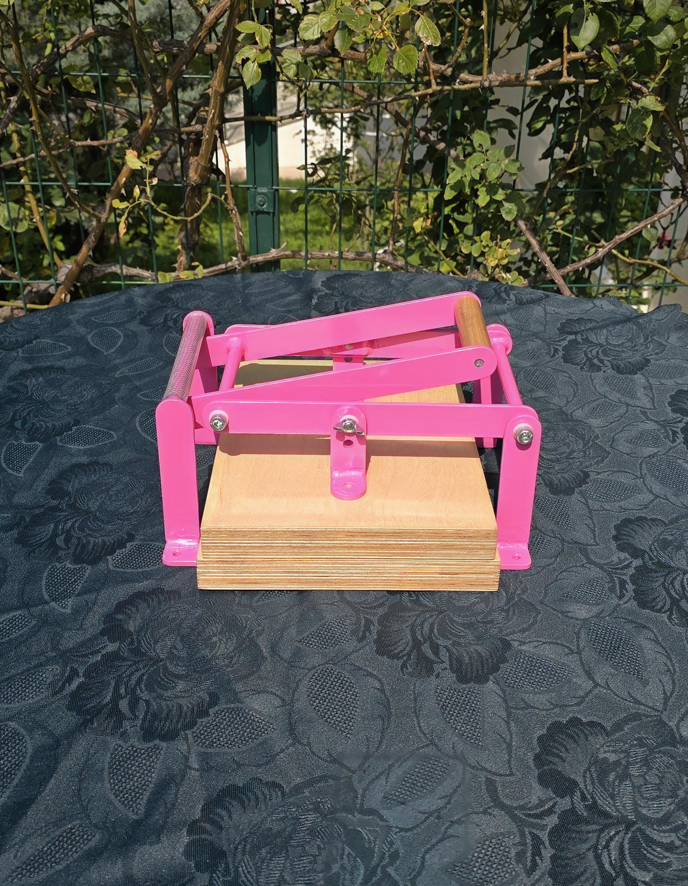 A3 Pink Lino Press Machine, Linocut Printing Press, Print Making Press ...