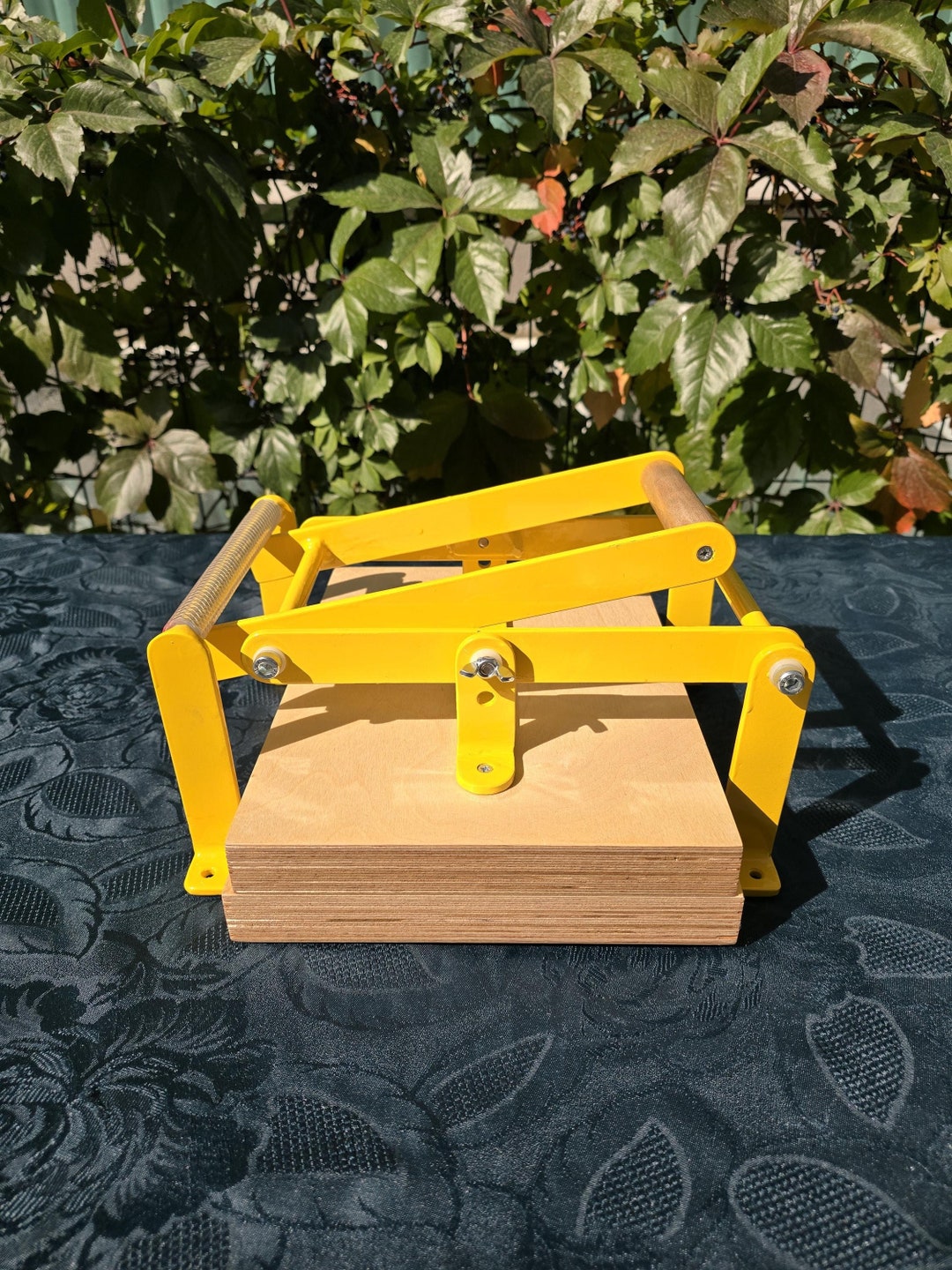 A5 Yellow Lino Press Machine, Linocut Printing Press, Print Making ...