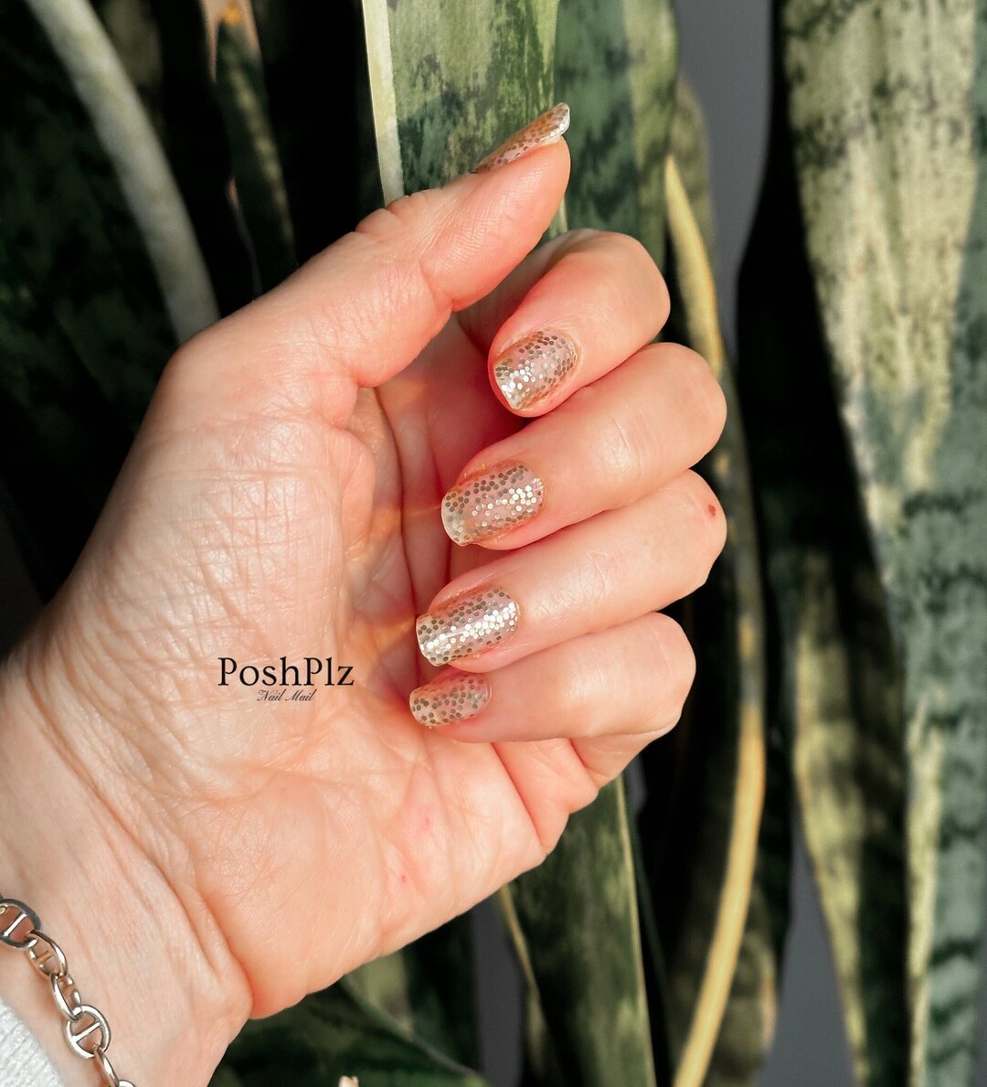 Gold Confetti Cascade Nail Wraps | Transparent Nail With Gold Confetti ...