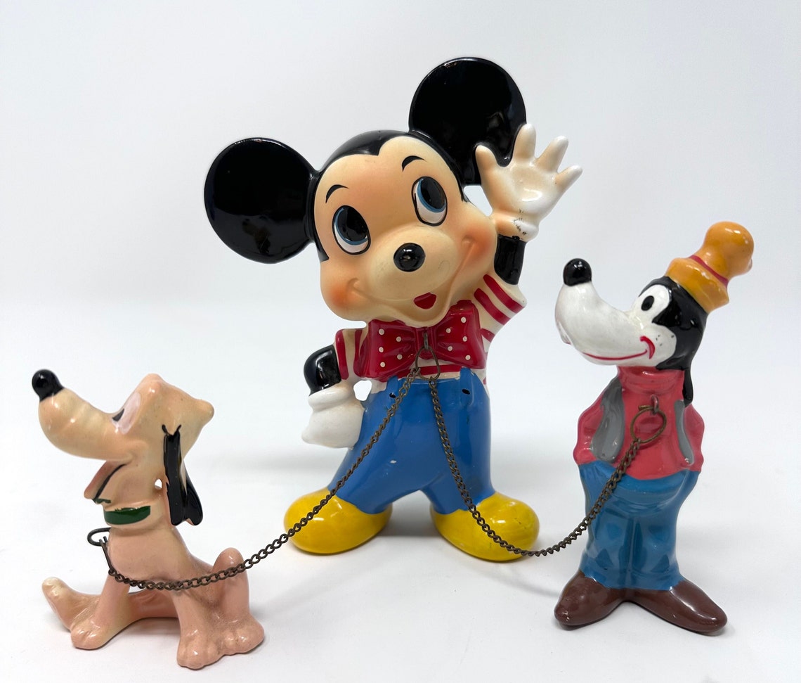 Vintage WALT DISNEY Ceramic Mickey Mouse Pluto Goofy Figurine Chained ...