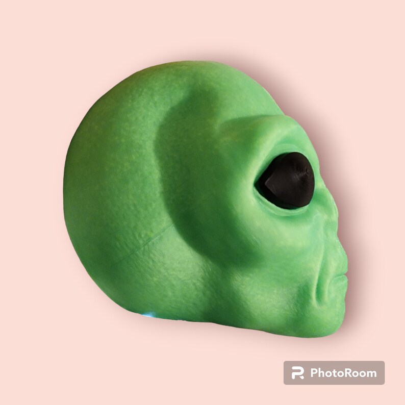 Alien Head Wall Mounted Glow in Dark Wall Headphone Mount Allien Head ...