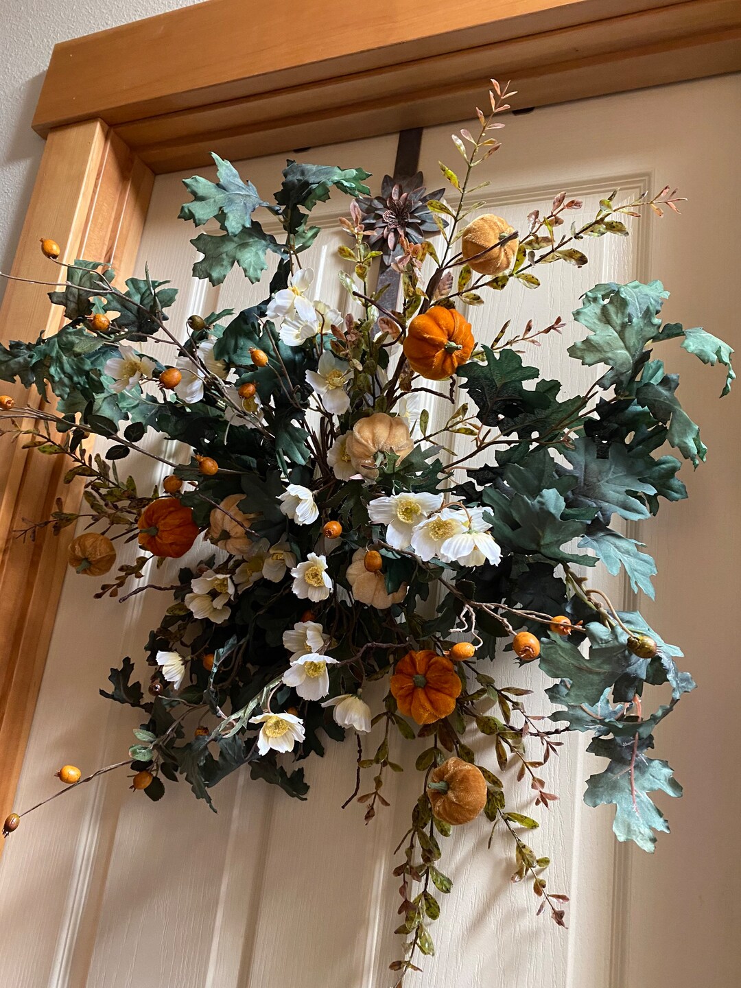 Velvet Pumpkin Burst- With Autumn Leaves & Blossoms- Thanksgiving Door ...