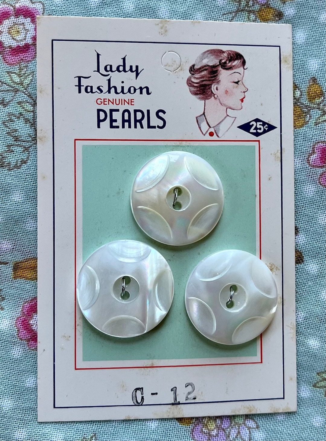 Vintage ‘lady Fashion’ White Pearl Flat Buttons. Set of 3 - Etsy