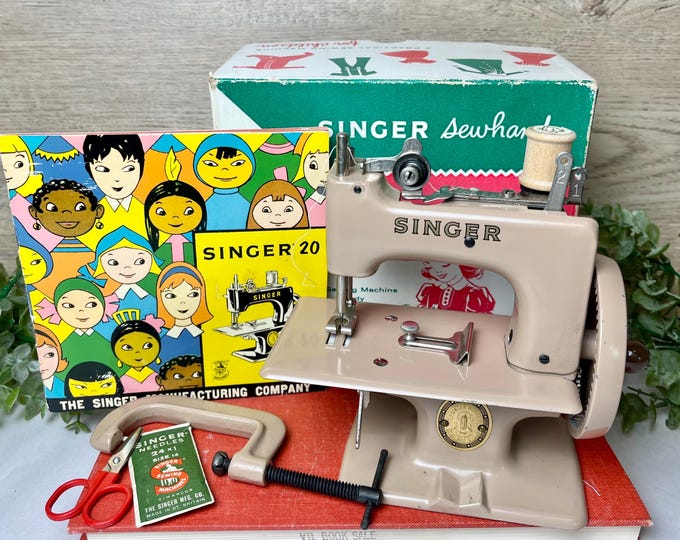 Vintage Singer Sewhandy Model 20 Toy Sewing Machine – Complete Set W ...