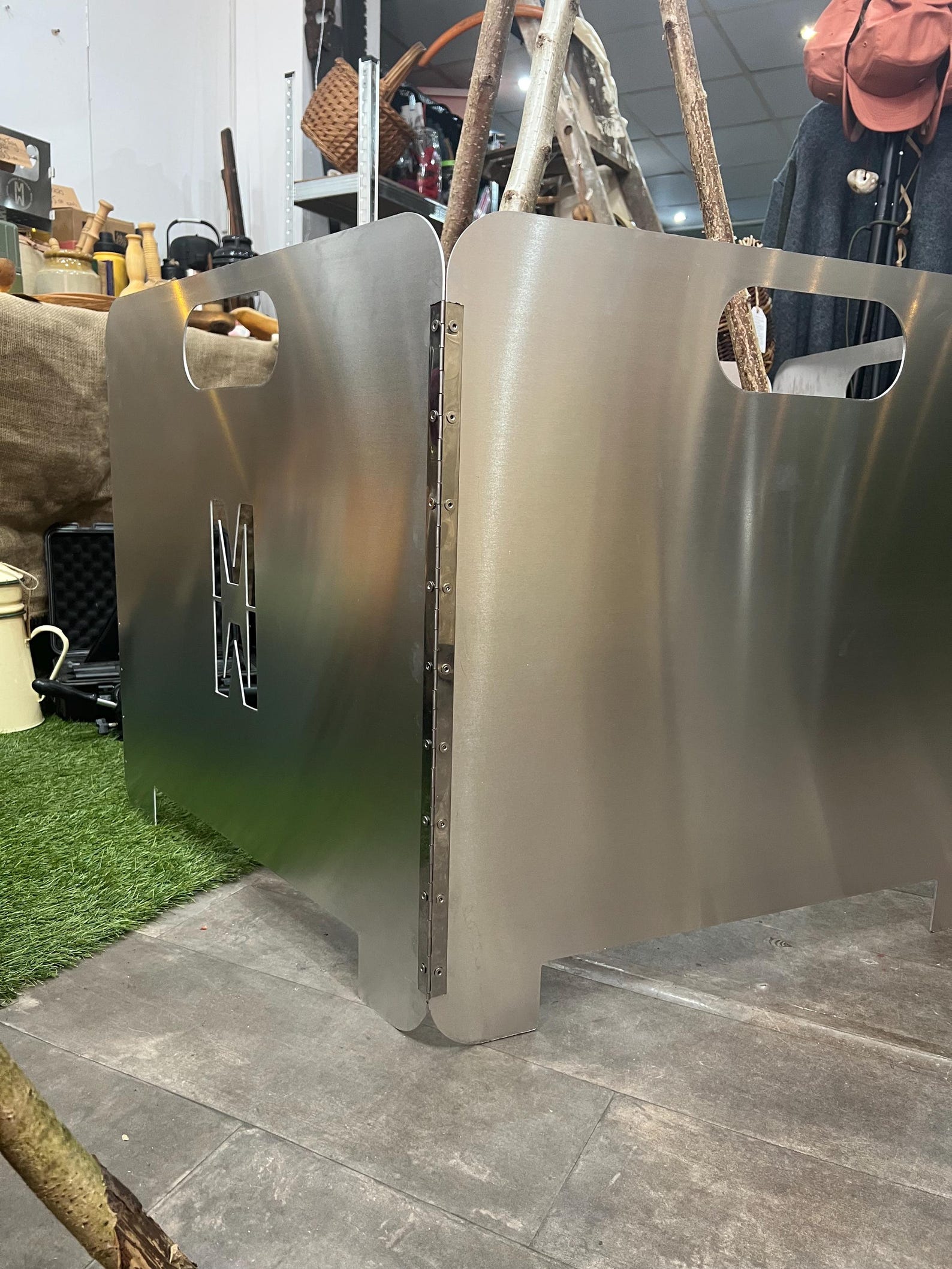 Aluminium Fire Surround – 4 Panel Folding Windbreak | Campfire Safety ...