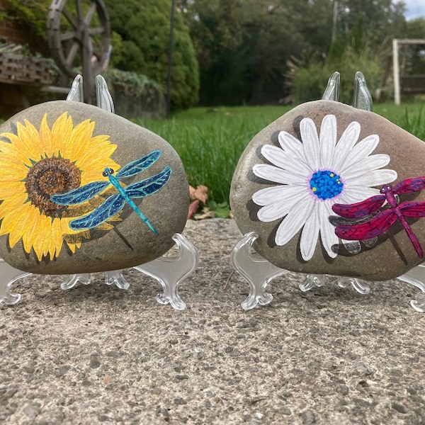 Painted Rocks Flowers - Etsy