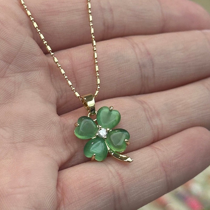Clover Necklace - Etsy