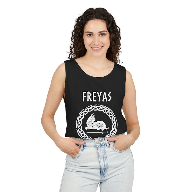 Freya's Daughter: Goddess Norse Mythology Pagan Bookish Unisex Tank ...