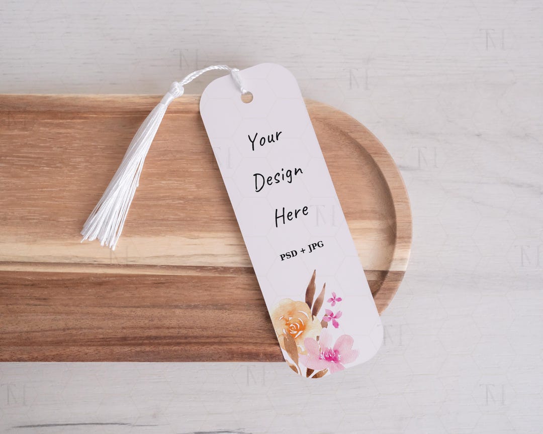 PSD 2x6 Bookmark Mockup, Blank Bookmark With Tassels, Smart Object ...
