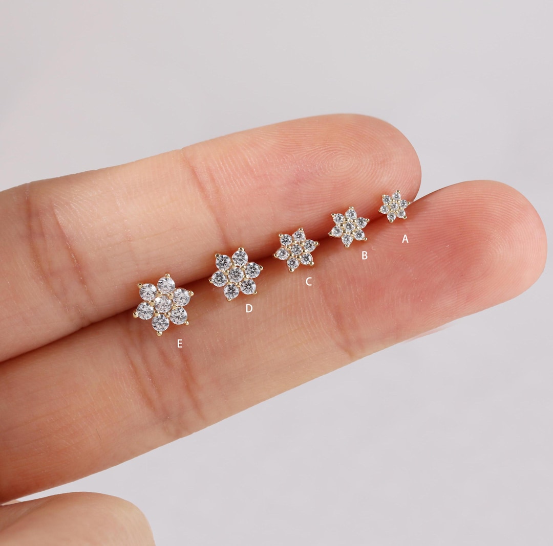14k Solid Gold Flower Cartilage Stud Floral Conch Earring Gold Helix ...