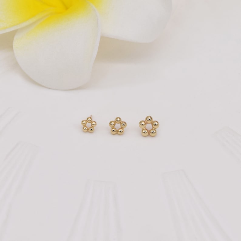 14k Solid Gold Tiny Five Dot Cartilage Stud Five Beads Conch - Etsy