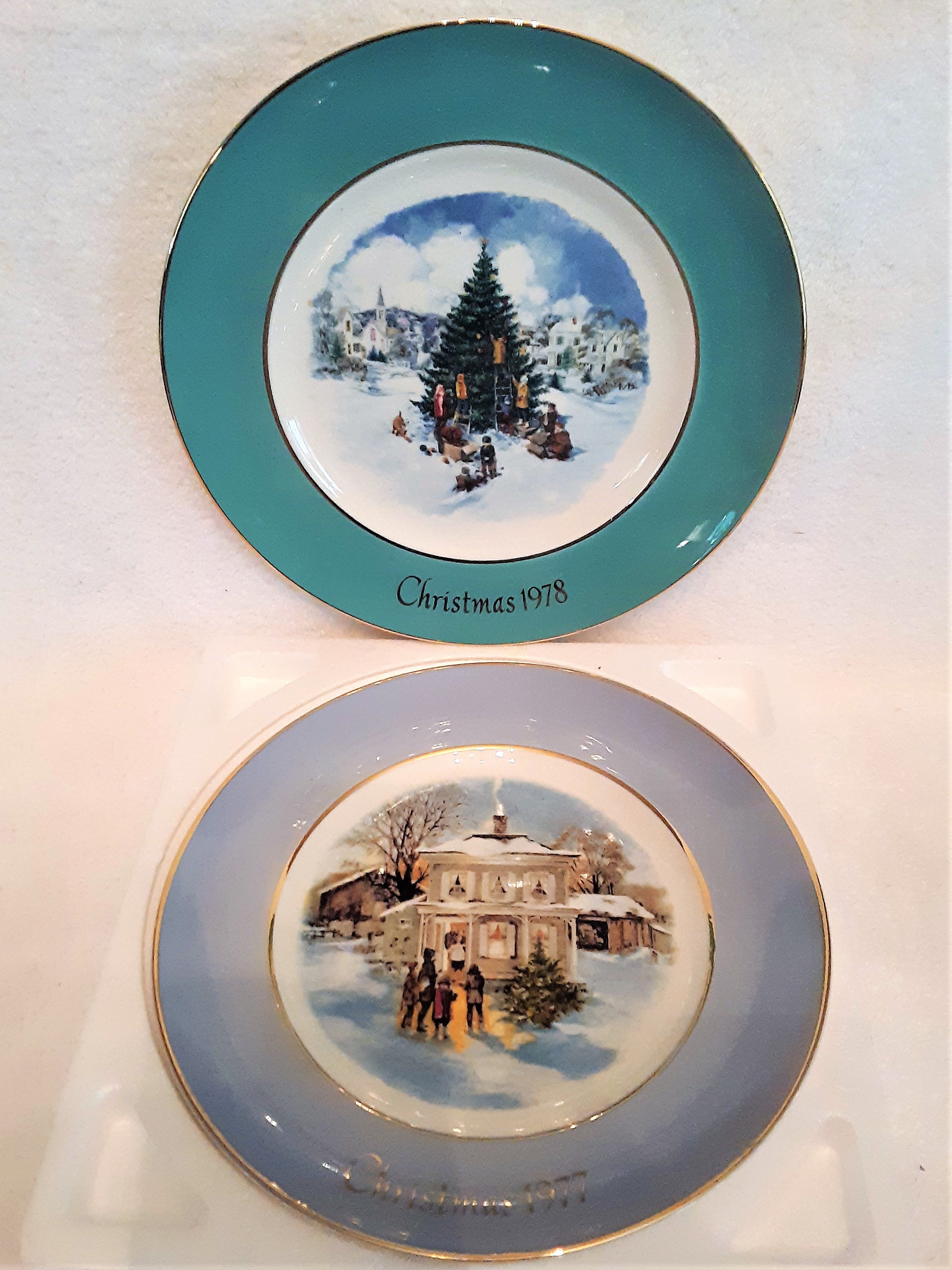 Vintage Avon Christmas Plates - Etsy