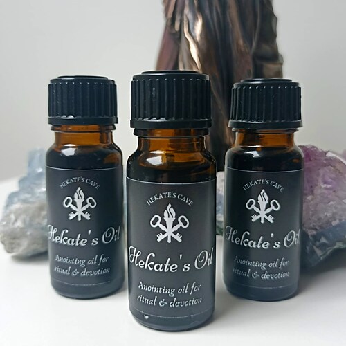 Goddess Hekate Oil - Etsy