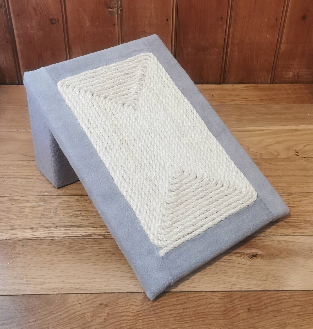 Slanted Cat Scratcher / Cat Scratch Post / Angled Cat - Etsy UK