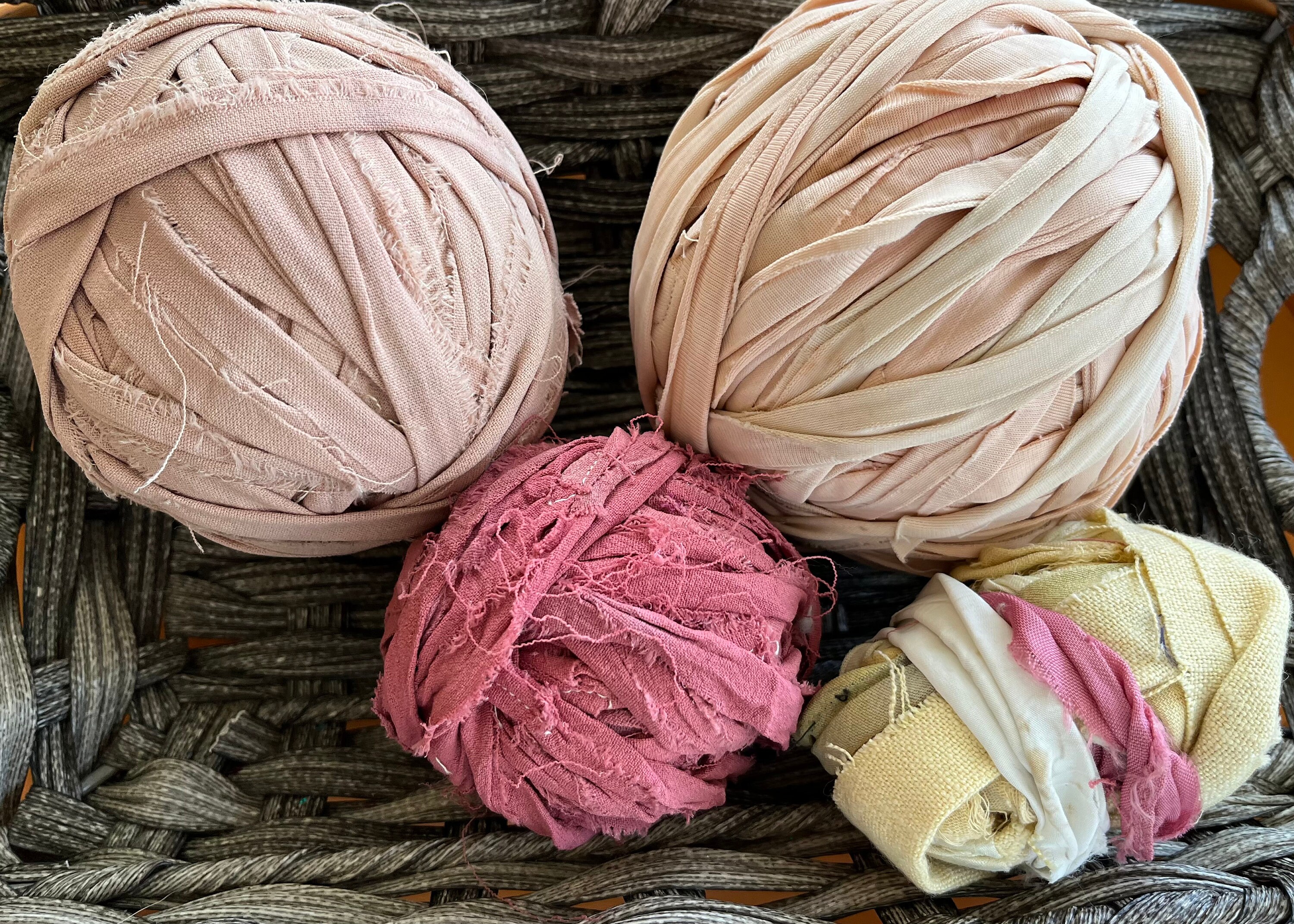 ANTIQUE RAG BALLS Cotton Muslin Scrap Cloth Craft Supplies Sewing ...