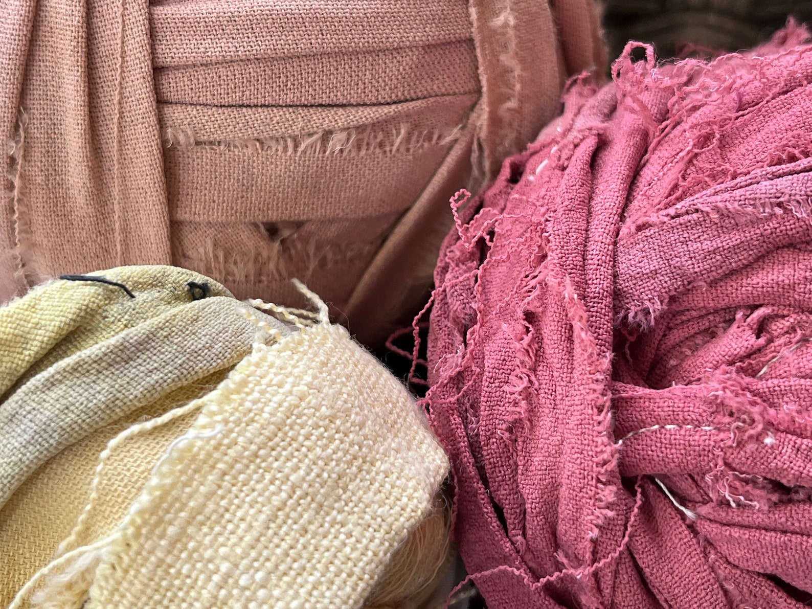 ANTIQUE RAG BALLS Cotton Muslin Scrap Cloth Craft Supplies Sewing ...