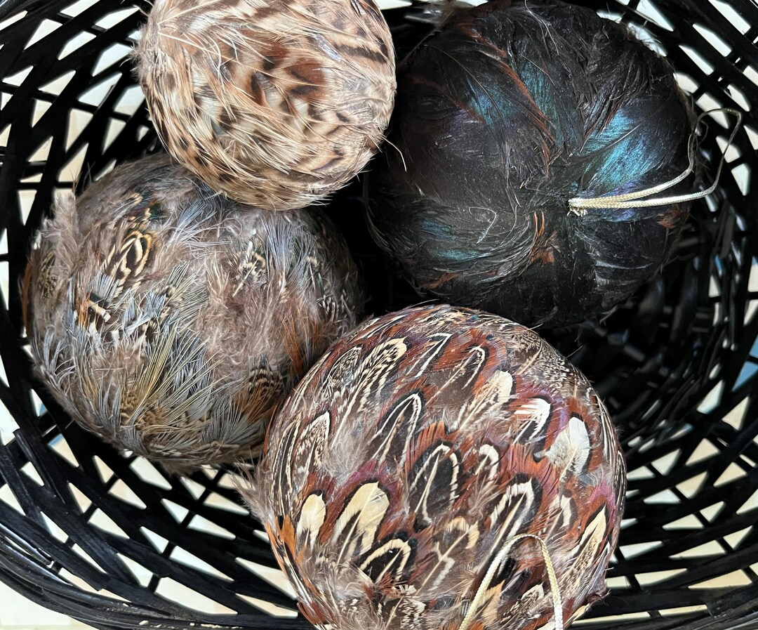 OUTDOORSMAN DECOR 4 Decorative Feather Balls - Etsy