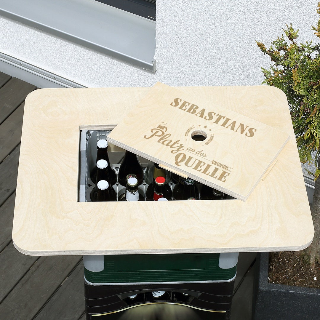 Bierkasten-Tischaufsatz Platz an der Quelle mit Namen - Etsy.de