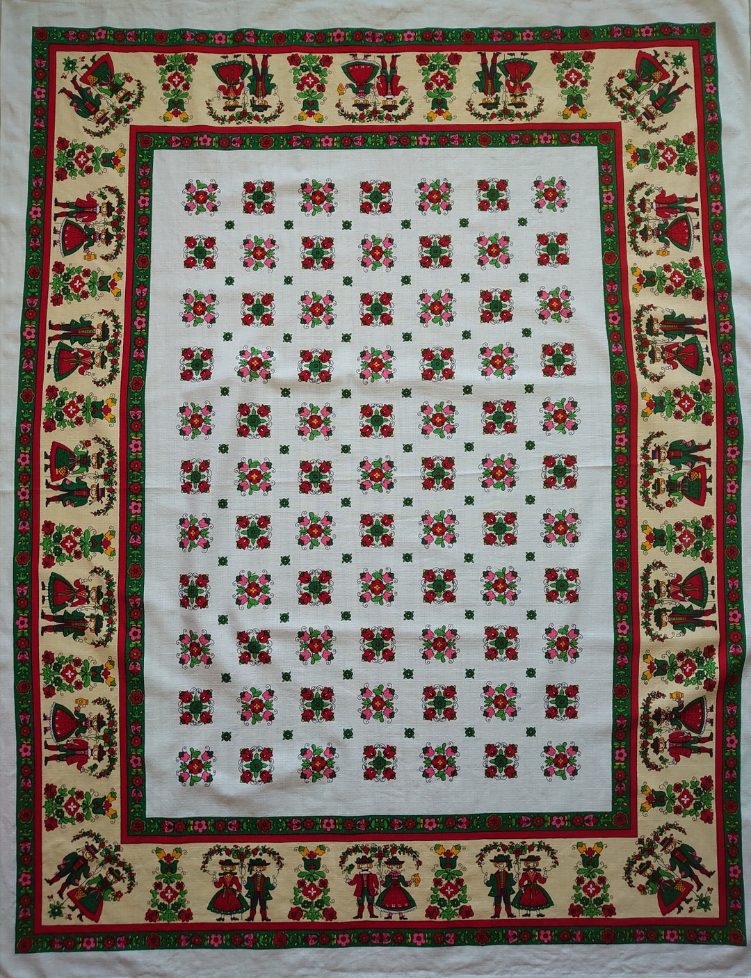 Vintage Tablecloth. - Etsy