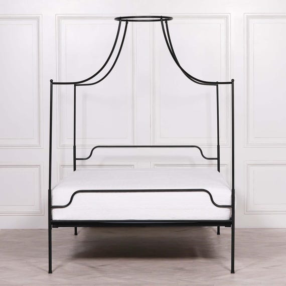 Iron poster bed store