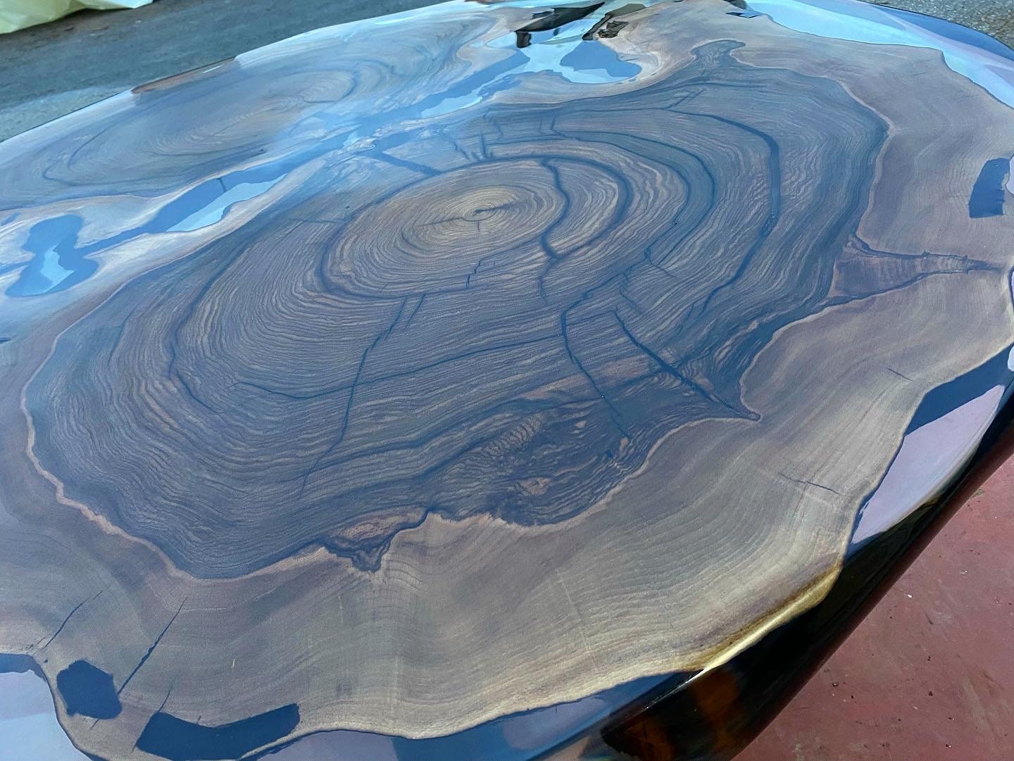 Made to Order Walnut Wood Round Diamater Clear Transparent Epoxy Dining ...