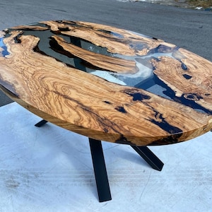 Made to Order Olive Wood Transparent Oval Clear Resin Epoxy Table ...