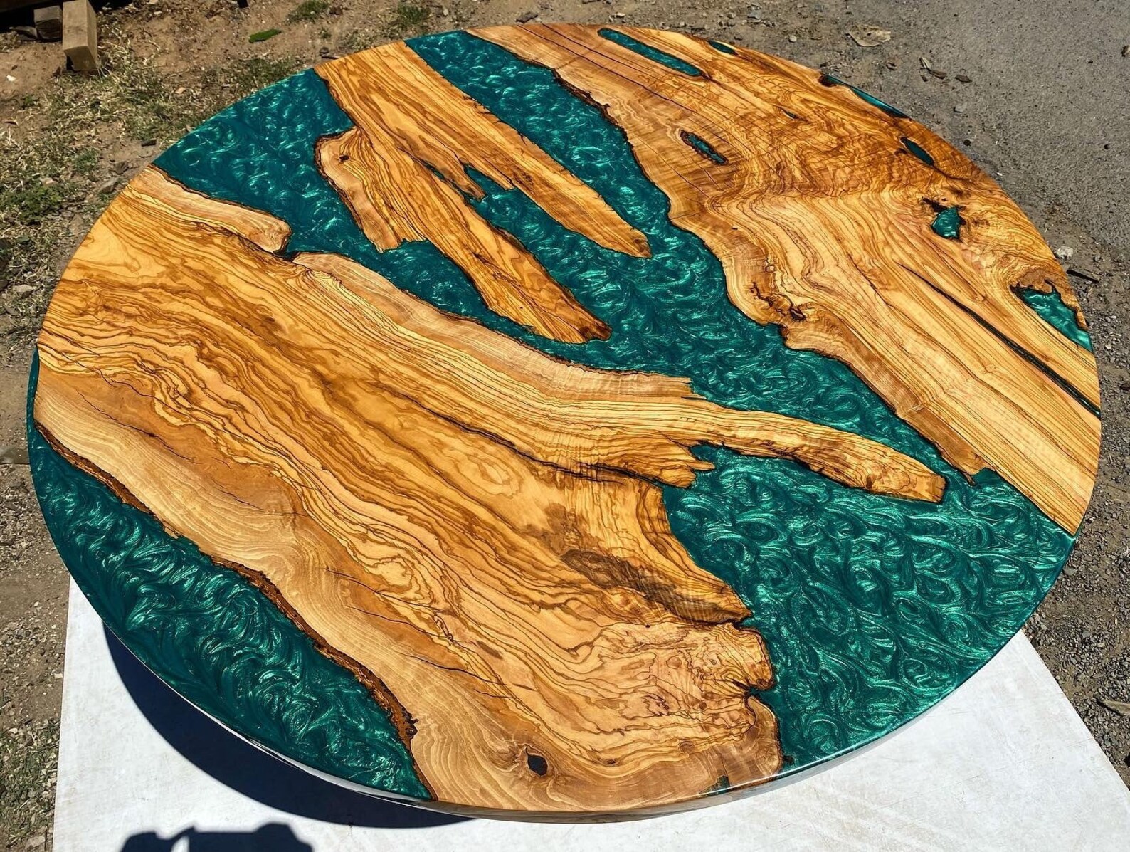 Custom Order Olive Emerald Green Clear Round Diameter Epoxy Resin Table ...