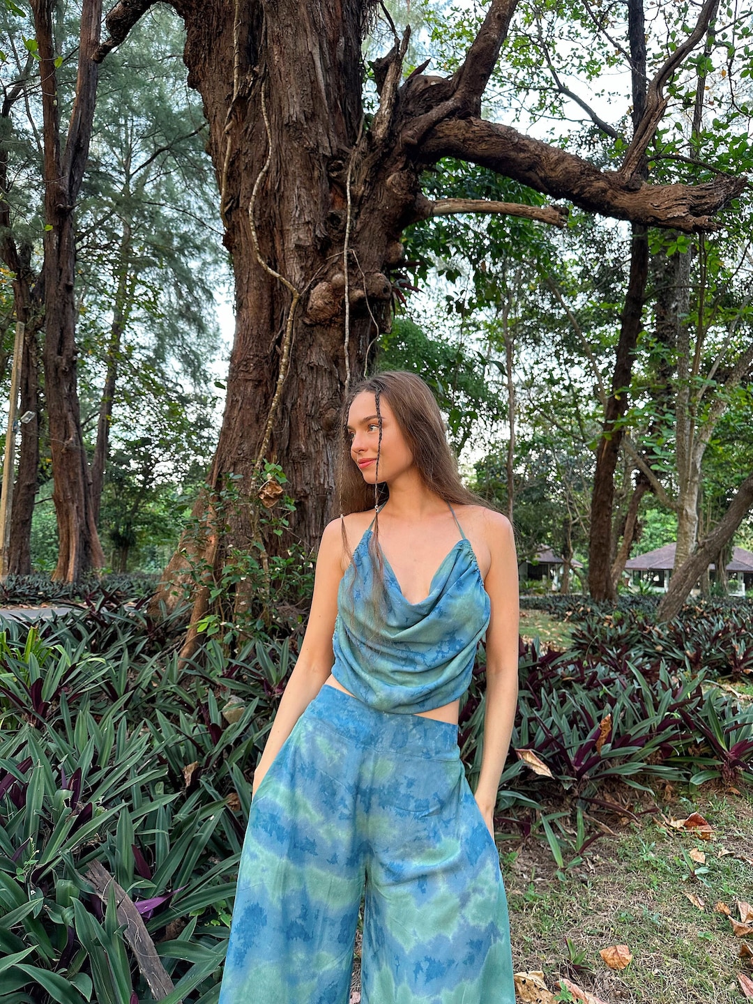Boho Beach Outfits, Blue Tie Dye Crop Top, Hippie Crop Top, Summer ...