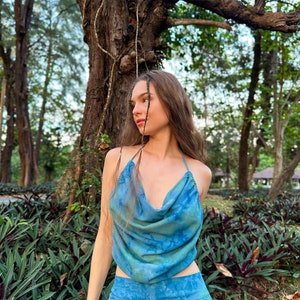 Boho Beach Outfits, Blue Tie Dye Crop Top, Hippie Crop Top, Summer ...