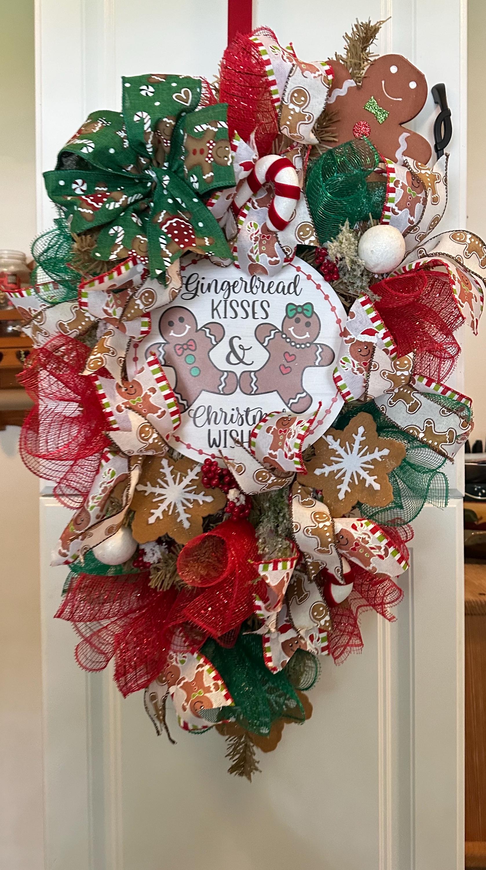 Gingerbread Kisses Teardrop Swag Wreath - Etsy