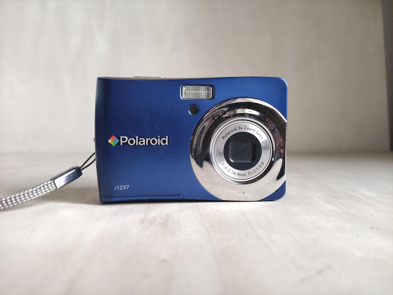 Y2K Digicam Polaroid I1237 -- 12.1MP -- Digital Retro CCD Sensor Camera ...