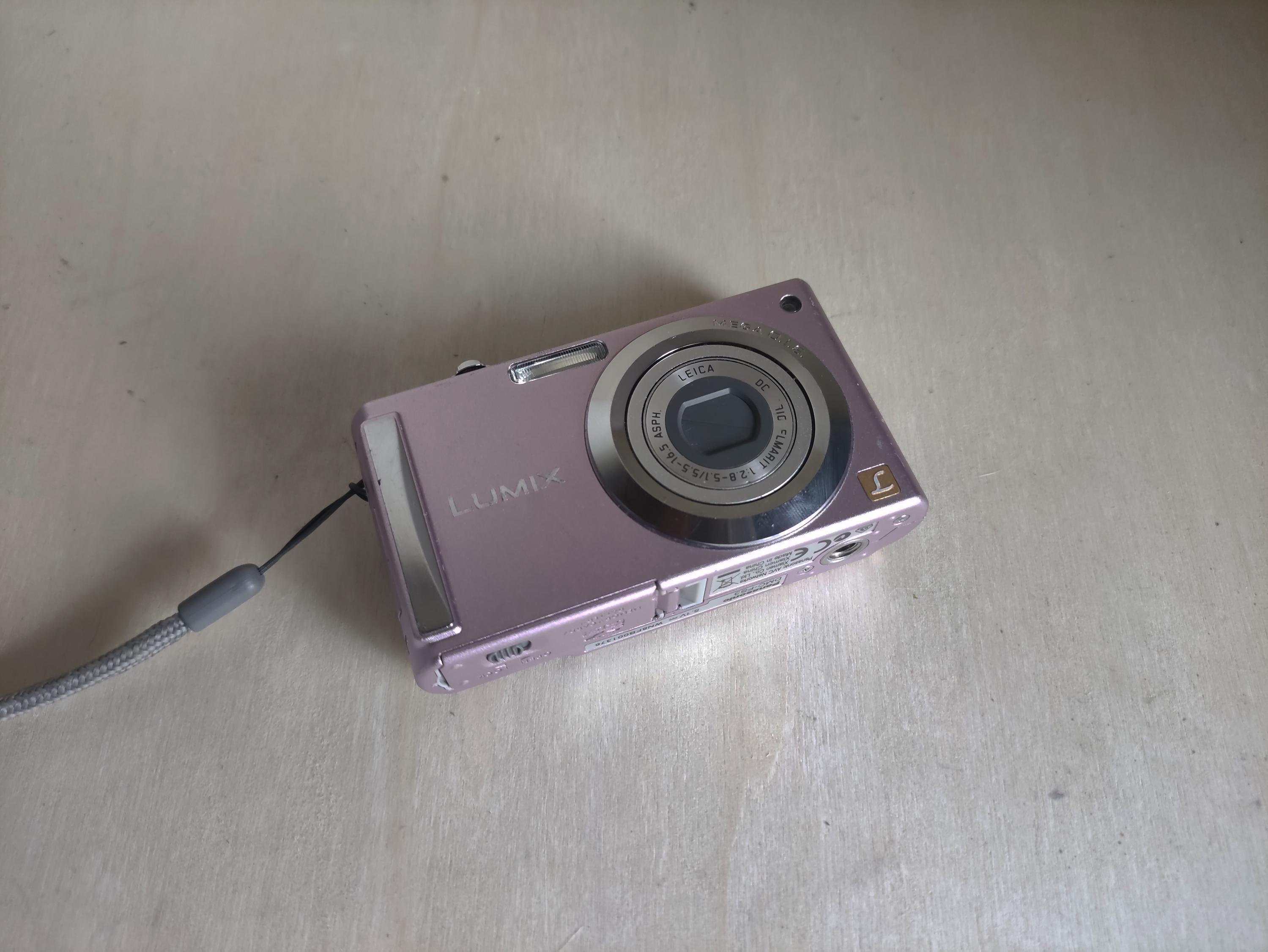 Y2K LILA Panasonic Lumix FS3 8MP Leica Optics Digicam Digital Retro CCD ...