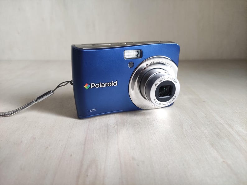Y2K Digicam Polaroid I1237 -- 12.1MP -- Digital Retro CCD Sensor Camera ...