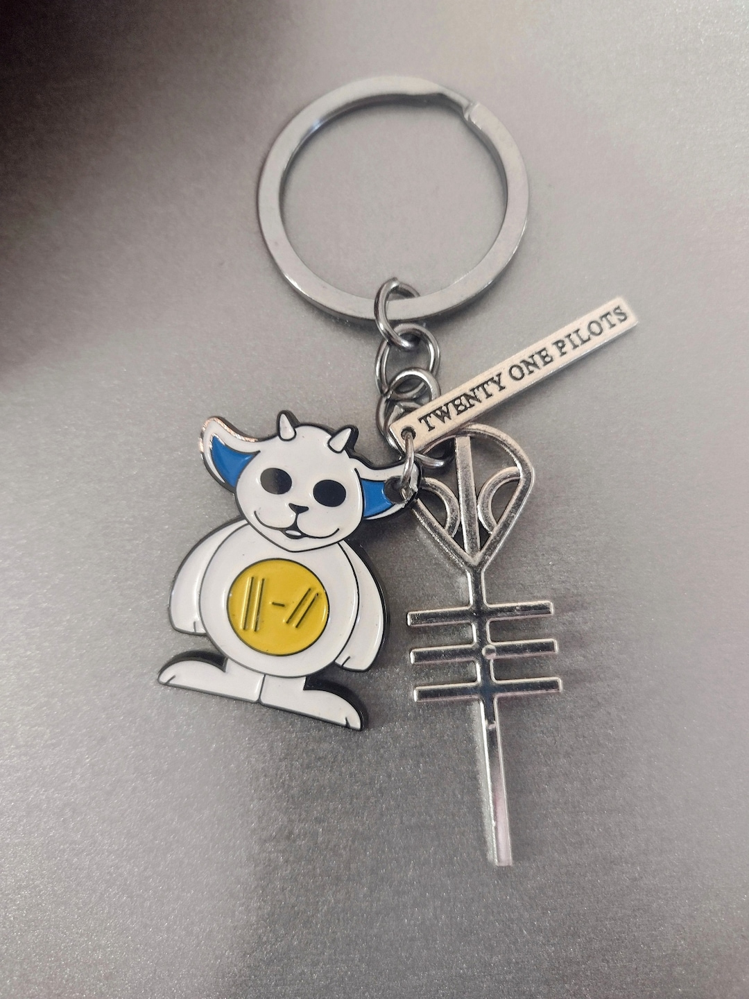 Twenty One Pilots Keychain/ Bagcharm/ Keyring 21 Pilots - Etsy