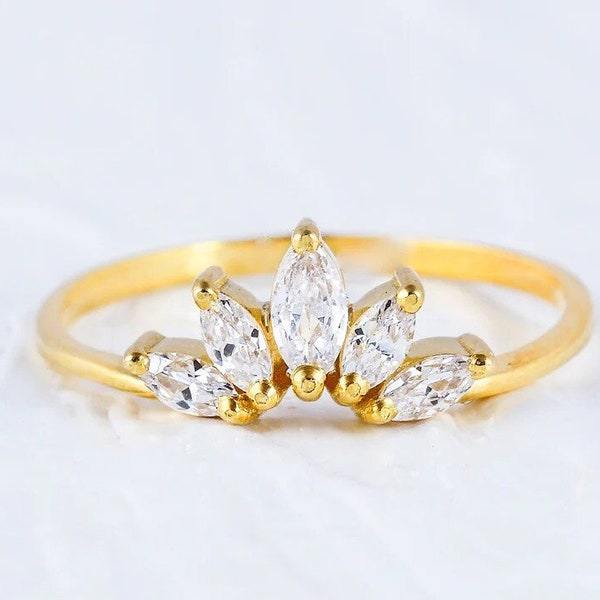 Tiara Ring - Etsy