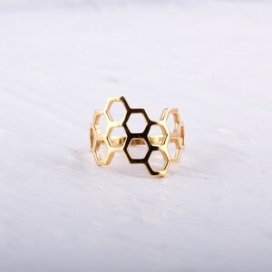 Honeycomb Ring, Honeycomb Jewelry, Gold Ring, Bee Inspired Jewelry, 14K ...