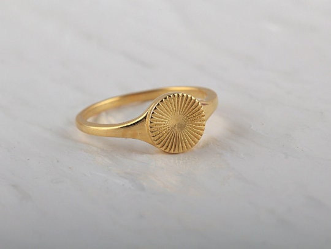 Sunbeam Ring Sun Star Rays Ring in 14k Yellow Gold Signet - Etsy